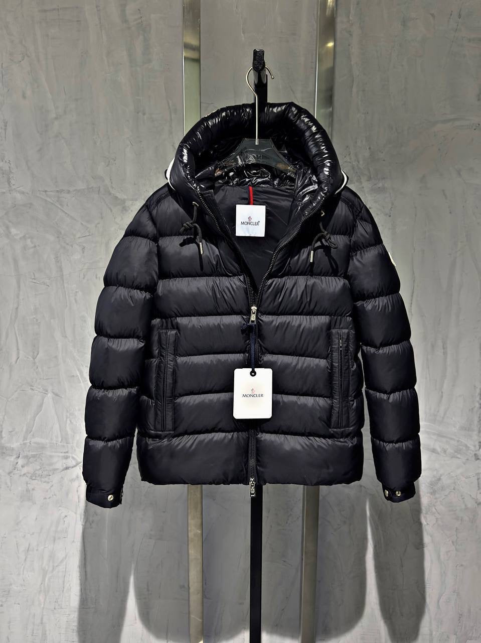 MONCLER CARDERE HOODED SHORT DOWN JACKET – THE BRAND SPOT
